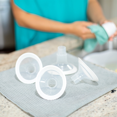 - PersonalFit Flex™ Breast Shields